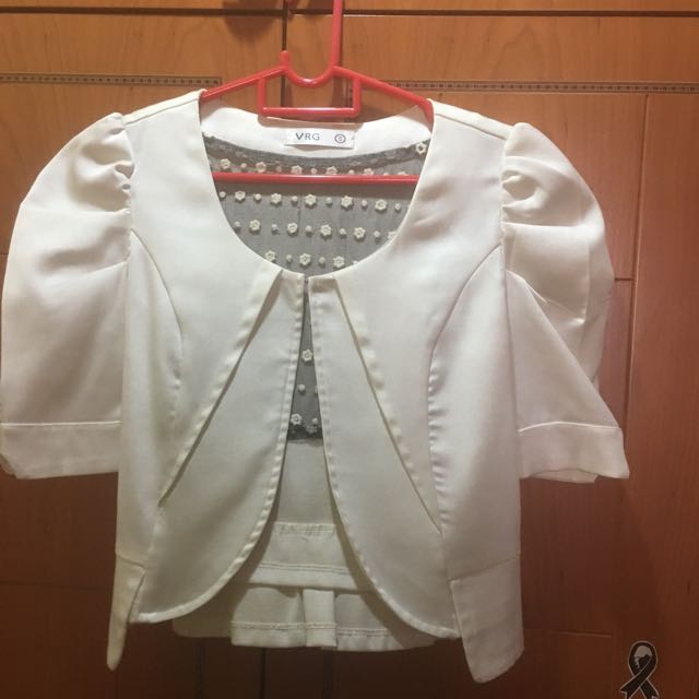 Brouse, Women's Fashion, Tops, Sleeveless on Carousell