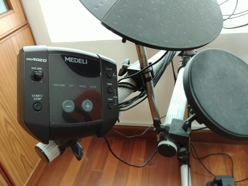 Electronic drum set, Hobbies & Toys, Music & Media, Musical Instruments ...