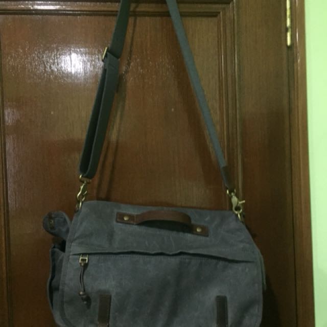 Fossil Defender Waxed Canvas Messenger Bag Mens Fashion Bags Sling