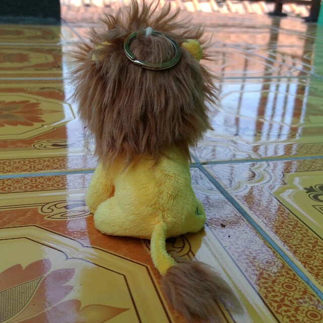 Original National University of Singapore (NUS) Linus lion keychain ...