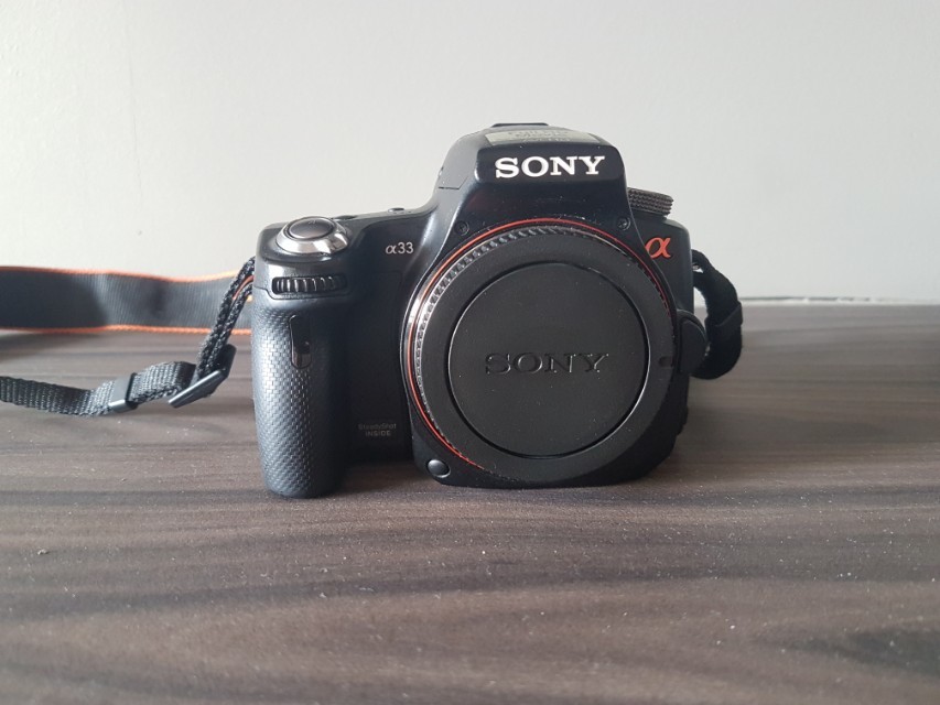 Sony a33 Body+Lens and accessories, Photography, Lens & Kits on Carousell