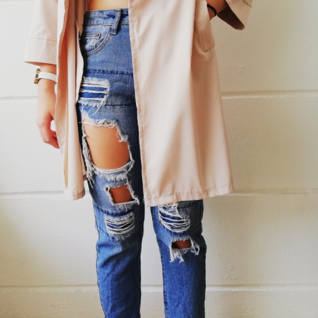 Tattered Jeans, Women's Fashion, Bottoms, Jeans on Carousell