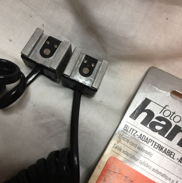 FLASH TO CAMERA CABLE, Photography, Video Cameras on Carousell