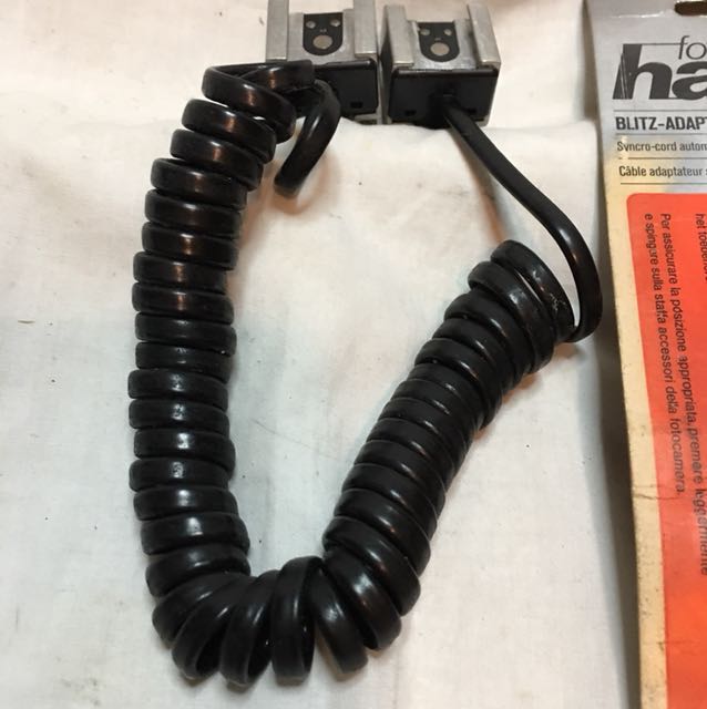 FLASH TO CAMERA CABLE, Photography, Video Cameras on Carousell