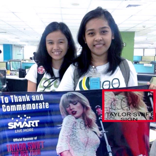 Taylor Swift signed poster!, Hobbies & Toys, Music & Media, Music ...