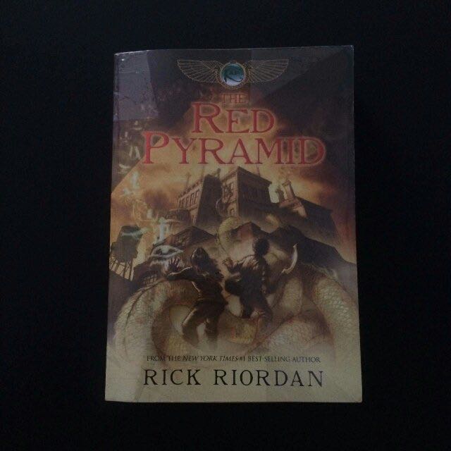 The Red Pyramid (Rick Riordan), Hobbies & Toys, Books & Magazines ...
