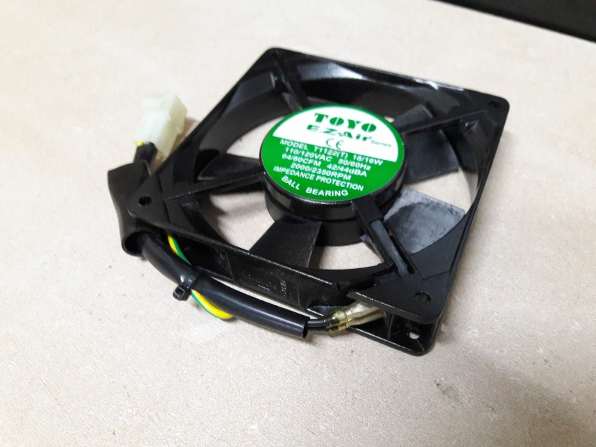 TOYO EZ-Air Fan, Car Accessories on Carousell