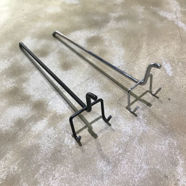 Wire Mesh Hook (Chrome / Black), Everything Else on Carousell