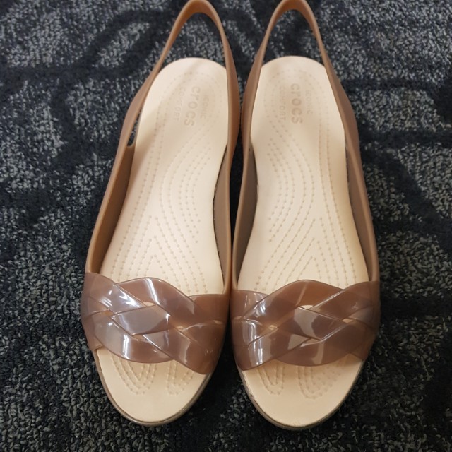 Crocs Isabella Slingback Size W9, Women's Fashion, Footwear, Sandals on ...