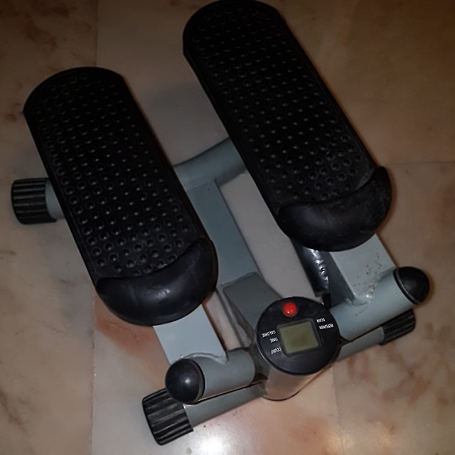 Mini Stepper with meter, Sports, Sports & Games Equipment on Carousell