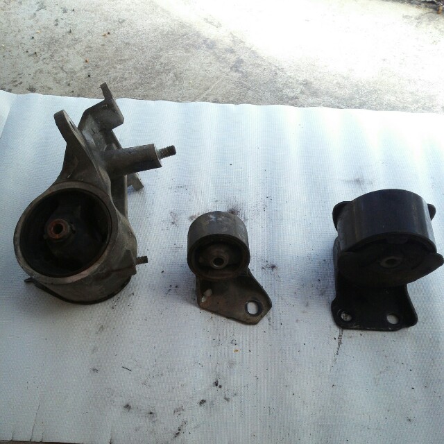 Perodua Kenari Engine Mounting, Auto Accessories on Carousell