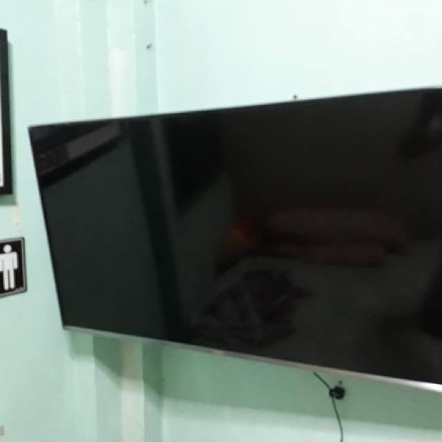 Samsung smart tv series 5 UA40J5500AR, TV & Home Appliances, TV ...