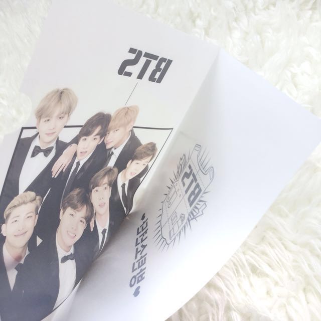 [👽] BTS A4 L-file / folder, Hobbies & Toys, Memorabilia & Collectibles ...