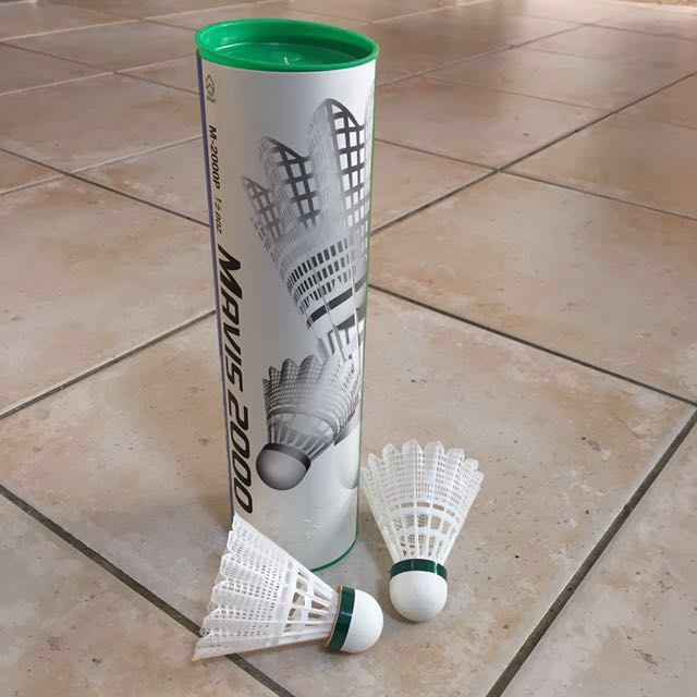 Yonex Nylon Shuttlecock Mavis 2000 1/2 Dozen, Sports Equipment, Sports ...