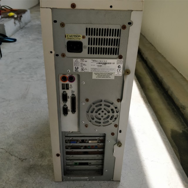 Gateway Intel Pentium 3 with Windows 98, Computers & Tech, Desktops on ...