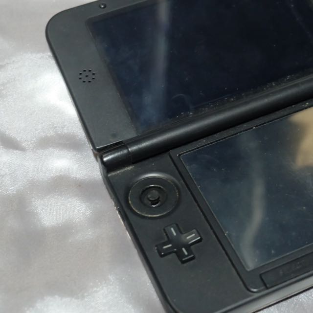 NINTENDO 3DS XL in Shiny Charizard Skin Plus 3 Pokemon Games!, Video ...