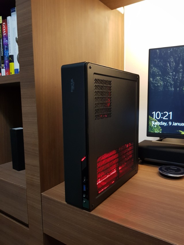 Custom built High End PC - Mini Portable Overkill Uber Enthusiast PC ...