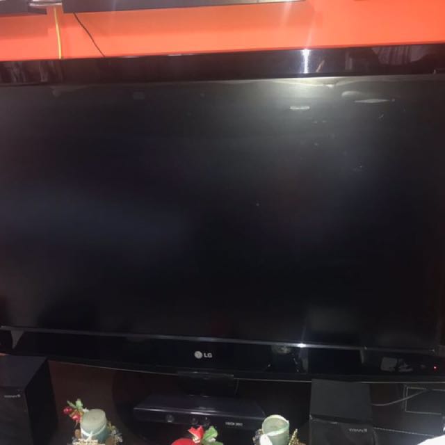 Used LCD TV, TV & Home Appliances, TV & Entertainment, TV on Carousell