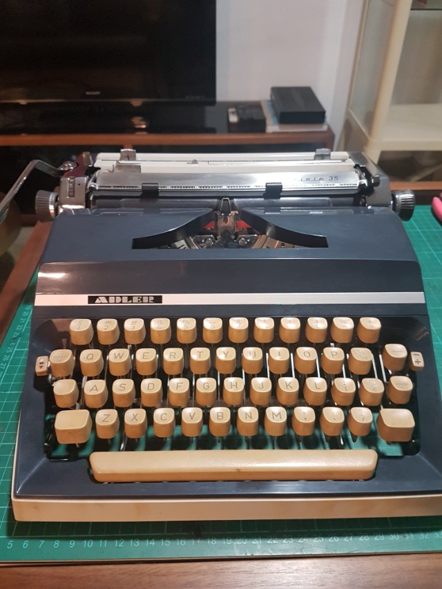 adler typewriter, Hobbies & Toys, Memorabilia & Collectibles, Vintage ...