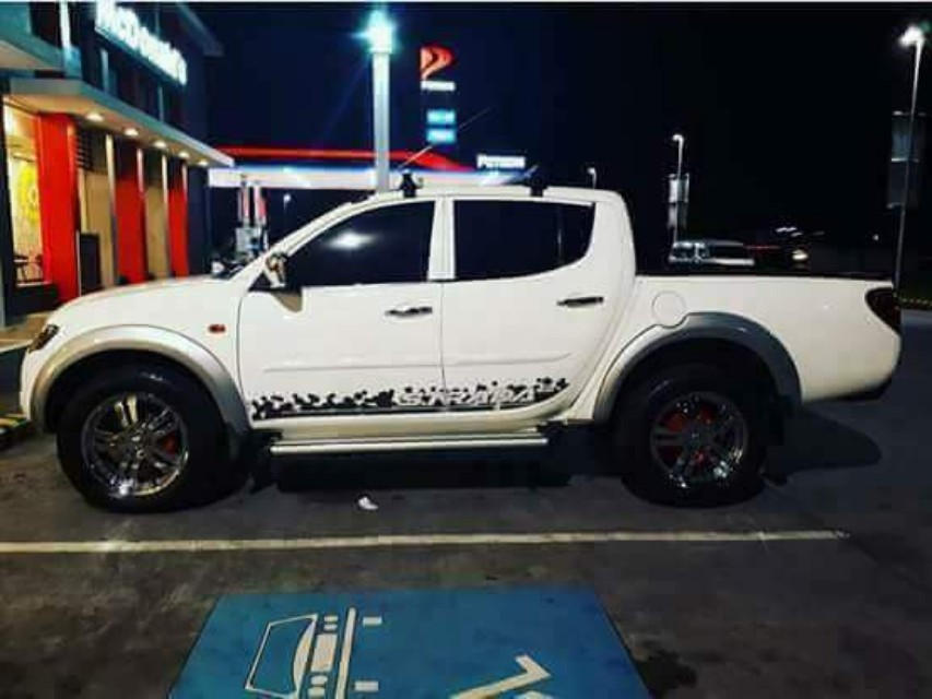 Mitsubishi strada triton SE sticker decals ORIGINAL, Car Parts ...