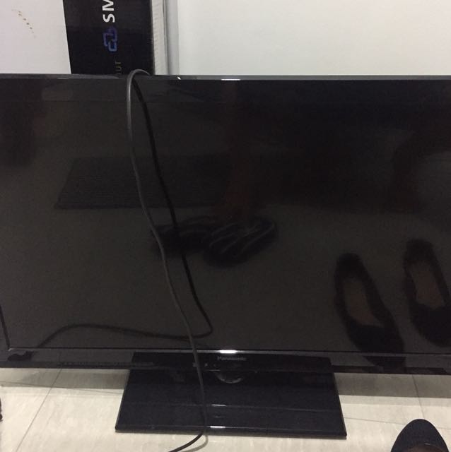 Panasonic TV 37 inch, TV & Home Appliances, TV & Entertainment, TV on ...