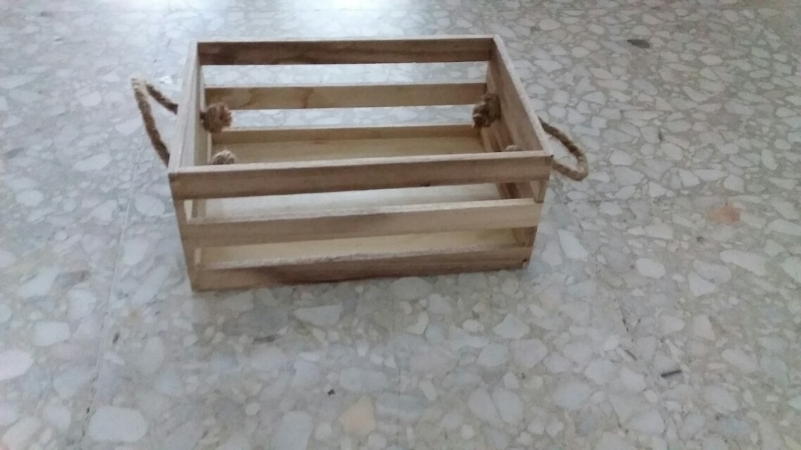 Small Crates, Furniture & Home Living, Home Improvement & Organisation ...