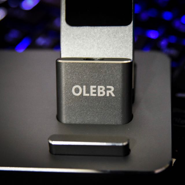 OLEBR 3 in 1 Apple charging station, Mobile Phones & Gadgets, Mobile ...