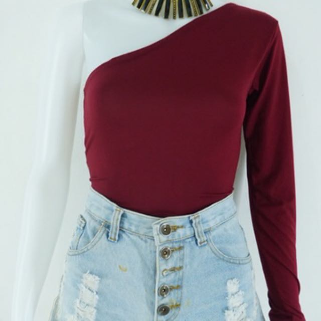 Venus Cut Top, Women's Fashion, Tops, Others Tops on Carousell