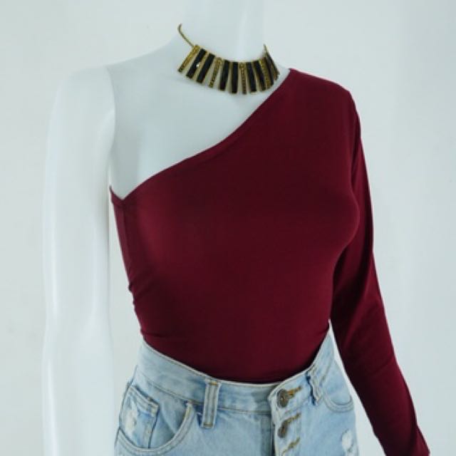 Venus Cut Top, Women's Fashion, Tops, Others Tops on Carousell