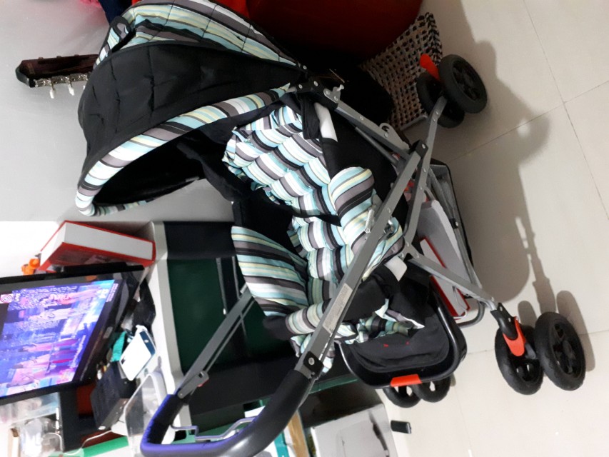 Jolly stroller, Babies & Kids, Going Out, Strollers on Carousell
