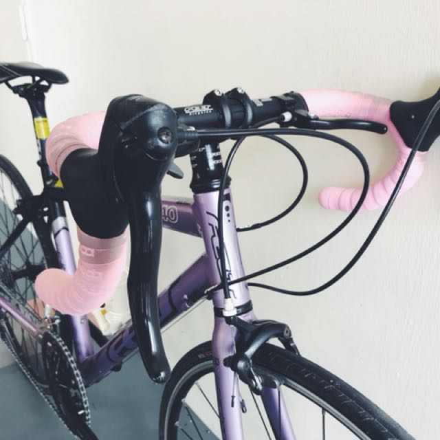 Felt ZW40 female road bike, Sports Equipment, Bicycles & Parts ...