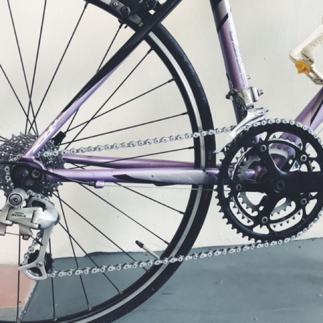 Felt ZW40 female road bike, Sports Equipment, Bicycles & Parts ...