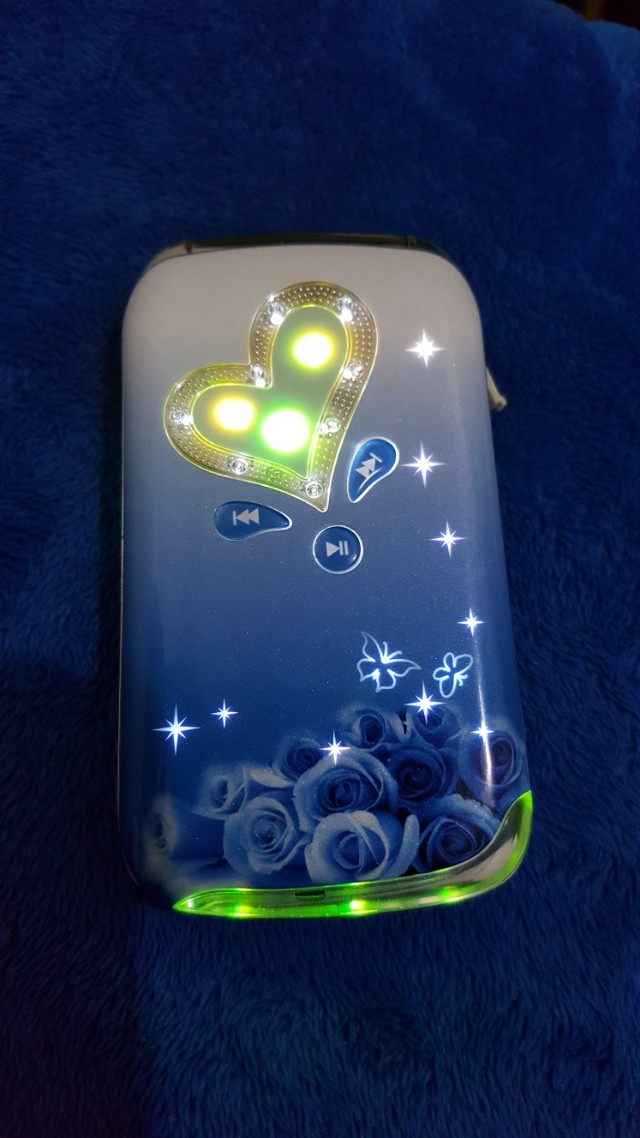 Pretty Blue Flip Phone, Mobile Phones & Gadgets, Mobile Phones, Early ...