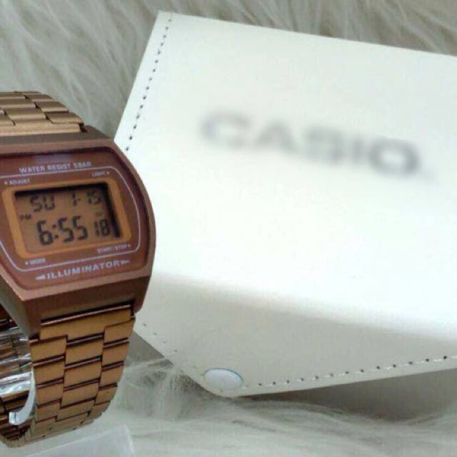 Casio Digital Watch, Women's Fashion, Watches & Accessories, Watches on ...