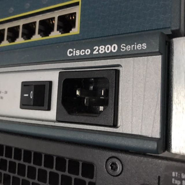 Cisco 2811 Router Computers And Tech Parts And Accessories Networking On