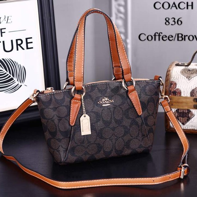 COACH HANDBAG, Women's Fashion, Bags & Wallets, Clutches on Carousell