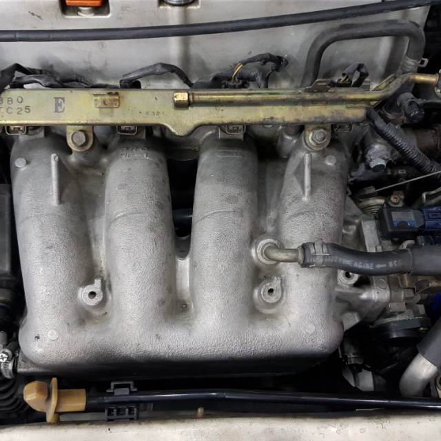 Dc5R intake manifold and throttle body, Car Accessories on Carousell