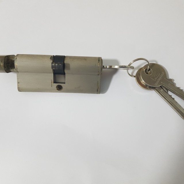 Main door lock set with 3 keys, Furniture & Home Living, Home Decor ...