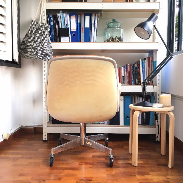 Vintage mid-century office swivel chairs (IBM Knoll / Orange ...