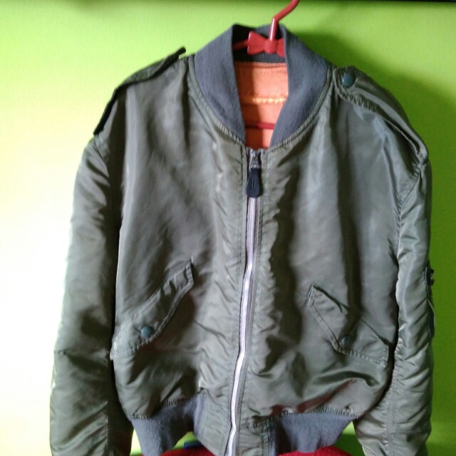 bomber alpha industries l2b, Fesyen Pria, Pakaian di Carousell