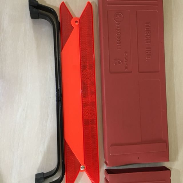 Breakdown reflective sign signage board, Car Accessories on Carousell