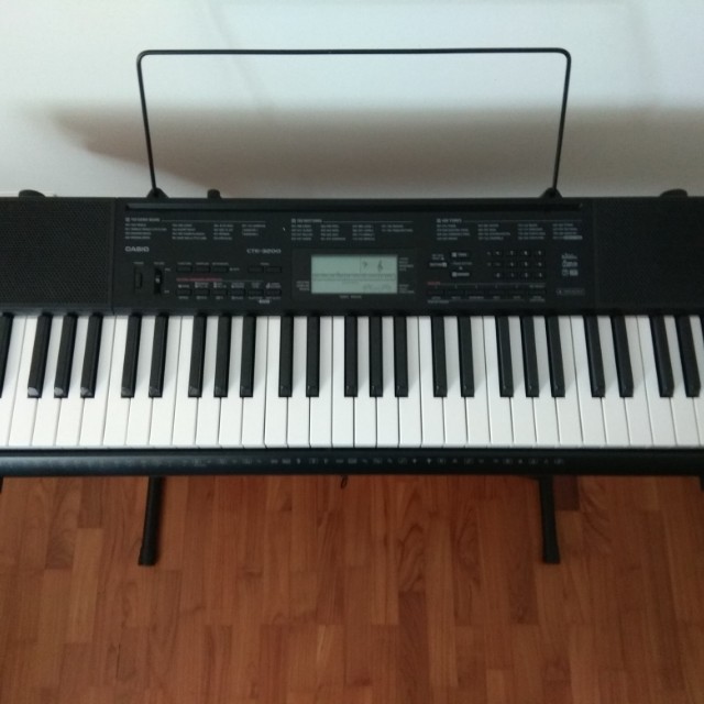 Casio Keyboard CTK-3200, Hobbies & Toys, Music & Media, Musical ...