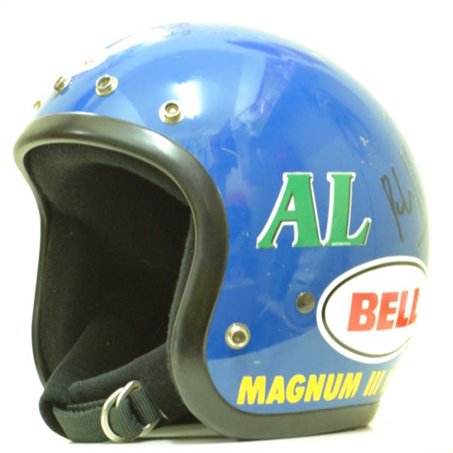 Bell Helmet Magnum Tiga, Hobbies & Toys, Collectibles & Memorabilia ...