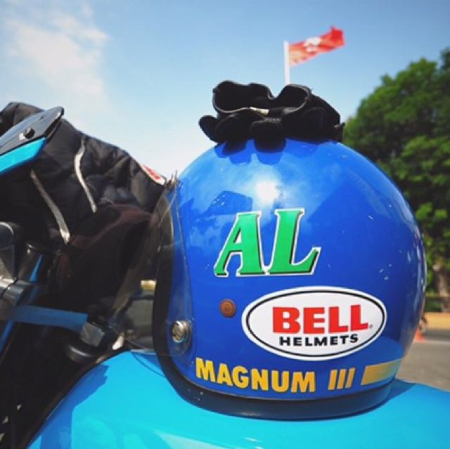 Bell Helmet Magnum Tiga, Hobbies & Toys, Collectibles & Memorabilia ...