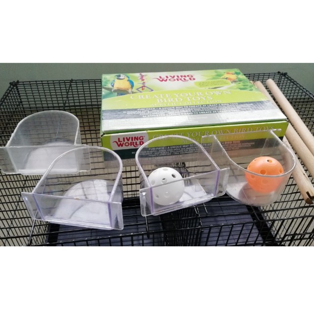 Cage divider, Pet Supplies, Homes & Other Pet Accessories on Carousell