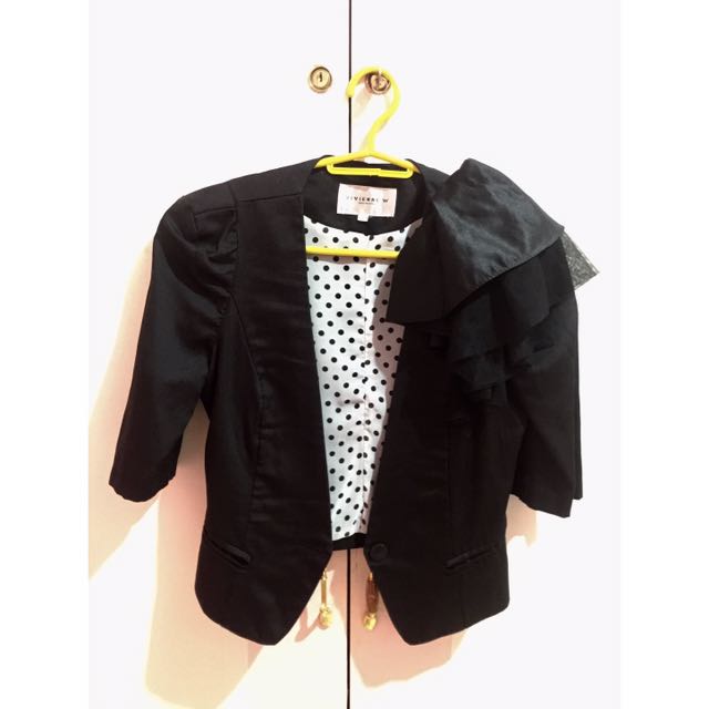 coat (chaleko), Women's Fashion, Coats, Jackets and Outerwear on Carousell