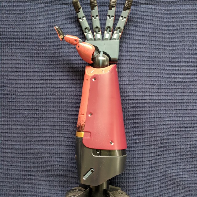 Metal Gear Solid V: The Phantom Pain Snake's Robotic Arm, Hobbies ...