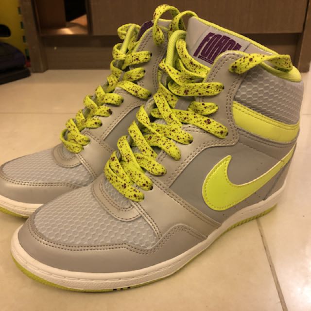 Nike Force 系列sneaker, 女裝, 鞋, 波鞋 - Carousell