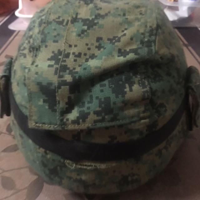 SAF helmet exchange for size S, Everything Else on Carousell