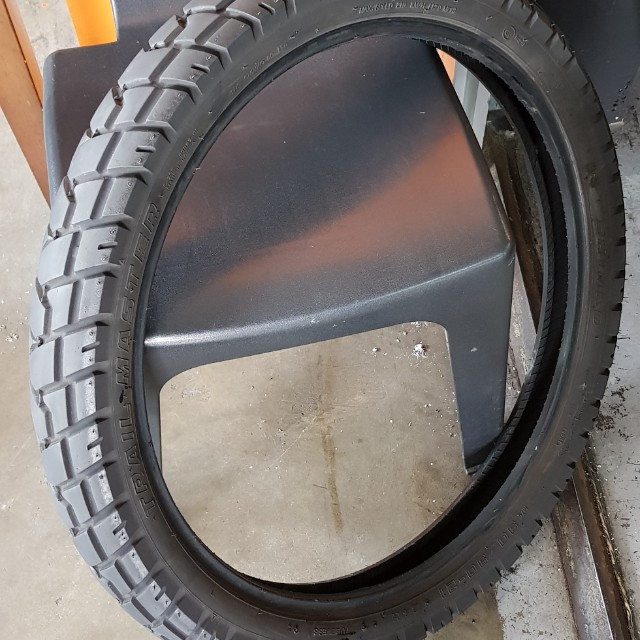 Shinko E705, Motorcycles, Motorcycle Accessories on Carousell